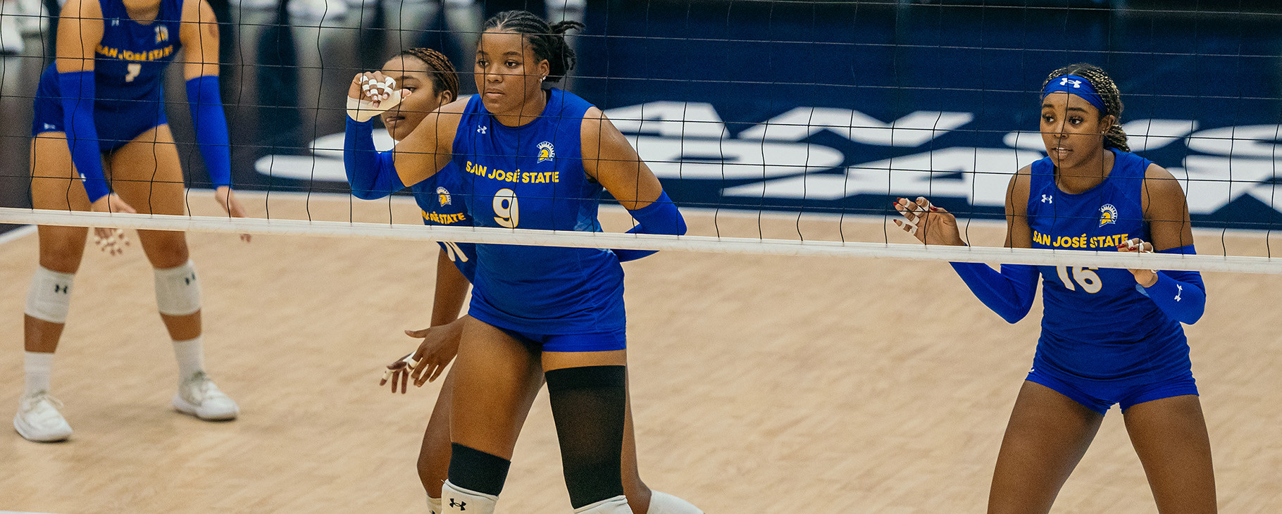 Hewitt-Smith Blocks Way Onto Single Season Solo List - SJSU Athletics ...