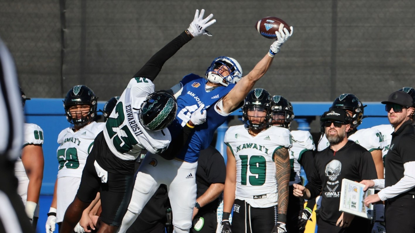 Spartans Win over Hawai'i, Finish 2022 Season Undefeated at Home - SJSU ...