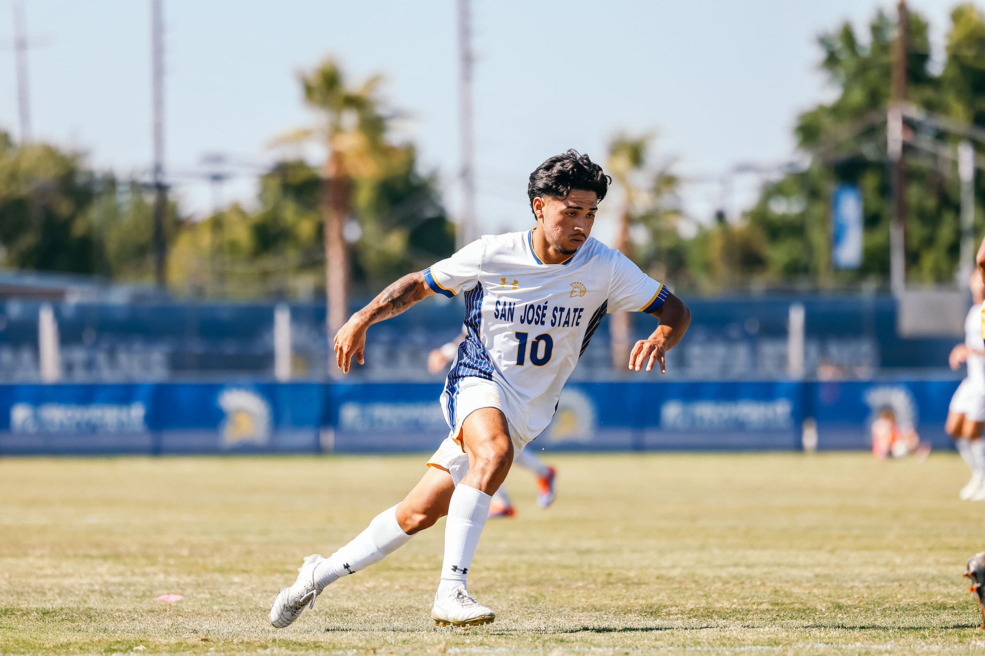 Iniguez Scores as Spartans Drop Match to Seattle - SJSU Athletics ...