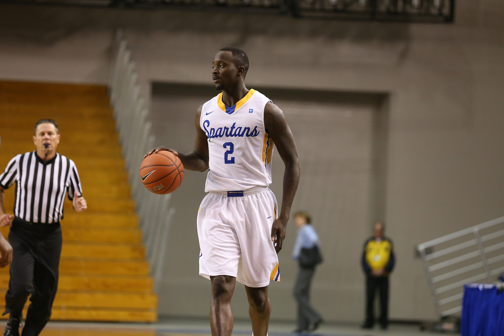 Men's Basketball Loses, 76-54, To Utah State - SJSU Athletics ...